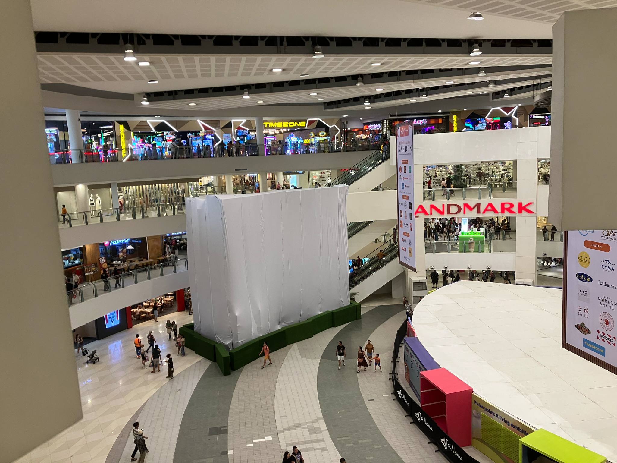 【2025年最新】SMクラークからケソンシティ・TRINOMAへ｜P2Pバス時刻表・料金・体験レポ